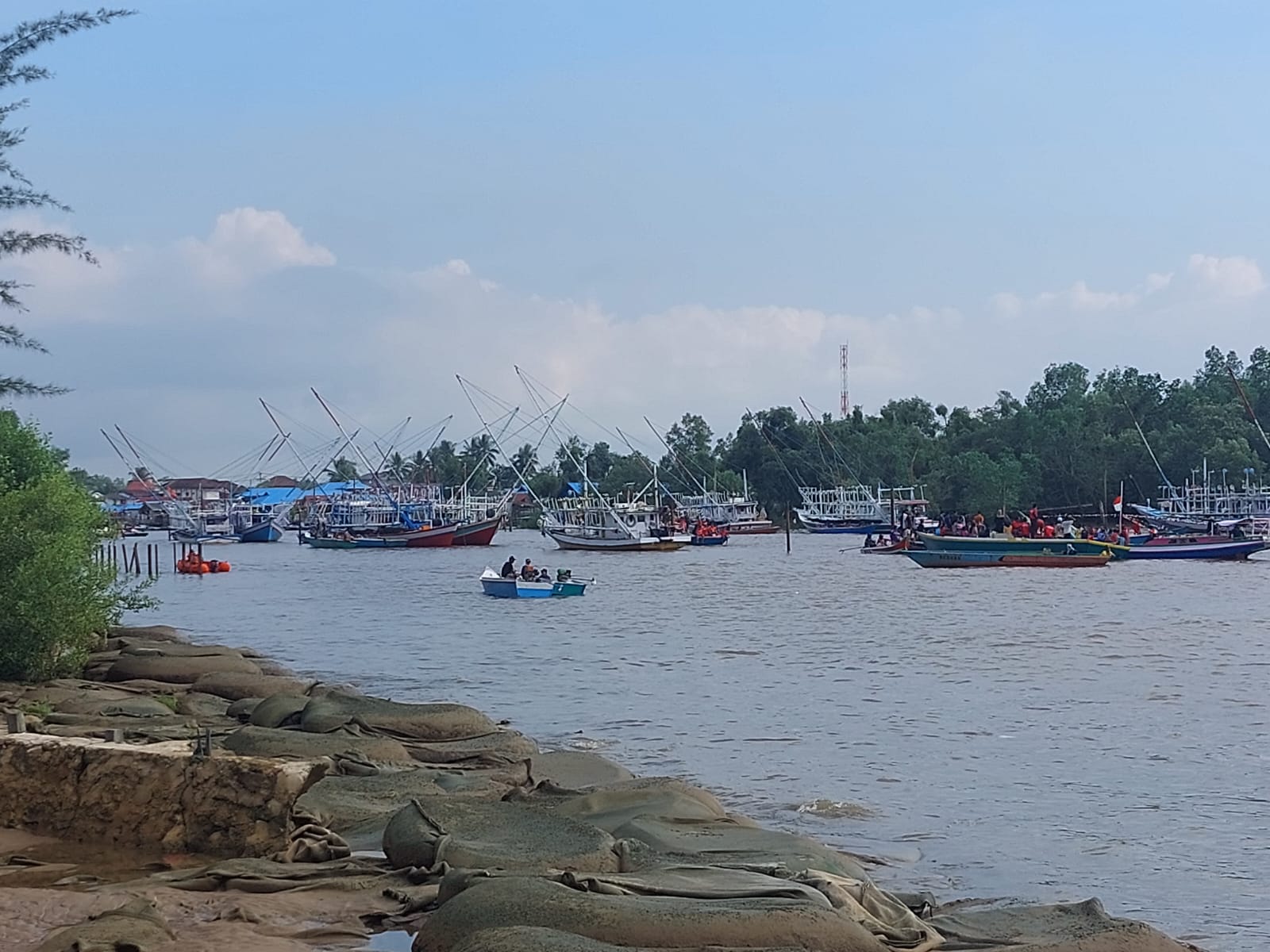 Nelayan di Samboja Lestarikan Tradisi Sedekah Laut, Wabup Kukar: Bentuk ...