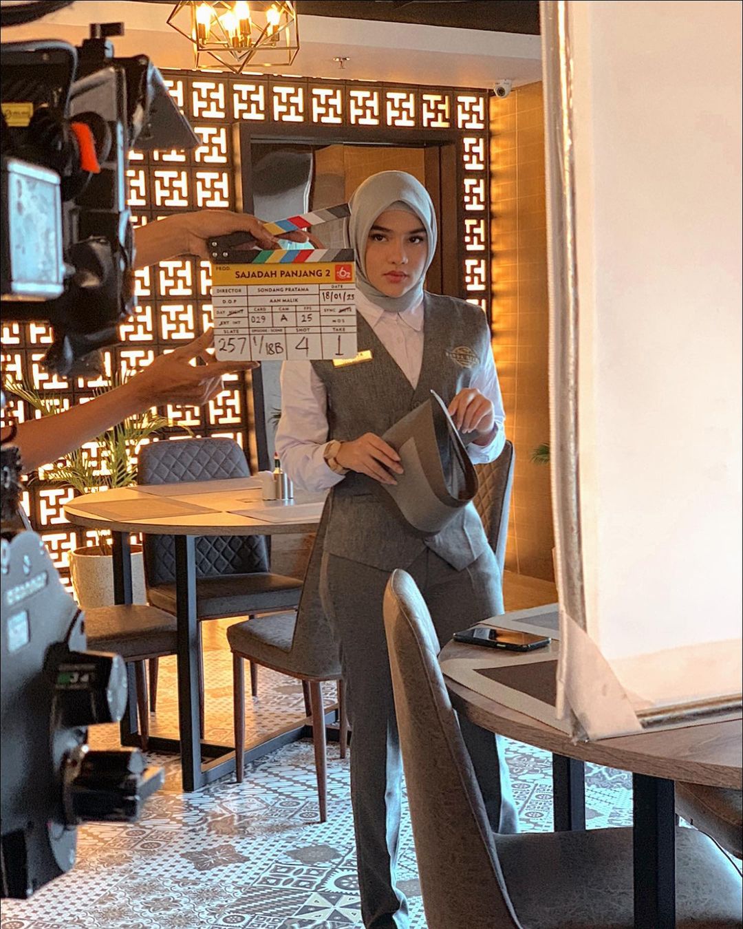 Siapa Davina Karamoy? Sosok Rani di Film “Ipar Adalah Maut” yang Bikin ...